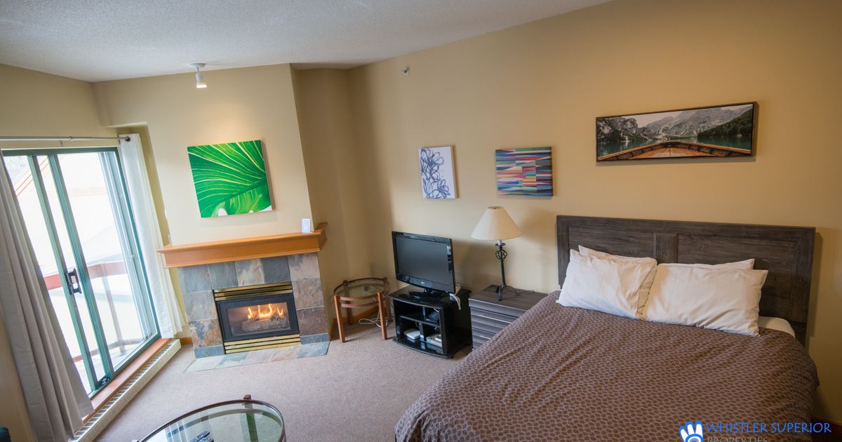 Market Pavilion #313 | Whistler Accommodation | Whistler BC - Whistler ...