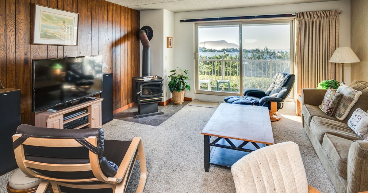 G612 - 1 bedroom 1st Floor Gearhart House No Cleaning Fees - Gearhart ...