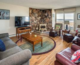 Places to Stay on the Oregon Coast - Gearhart By The Sea