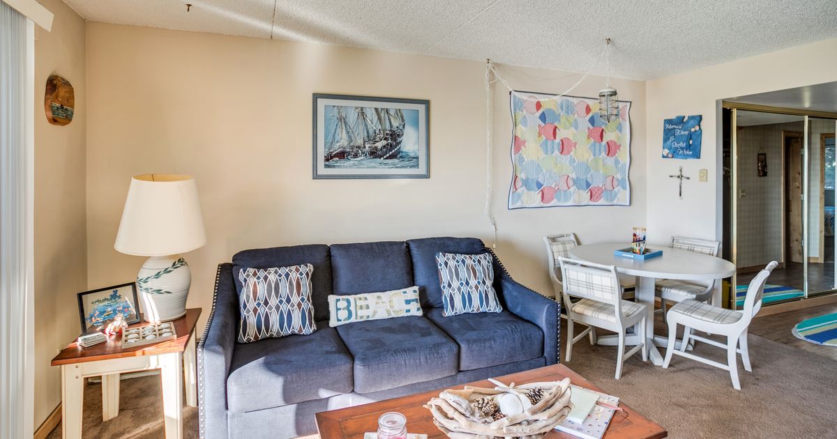 G670 1 bedroom 3rd floor, PET FRIENDLY, No Cleaning Fees - Gearhart by ...