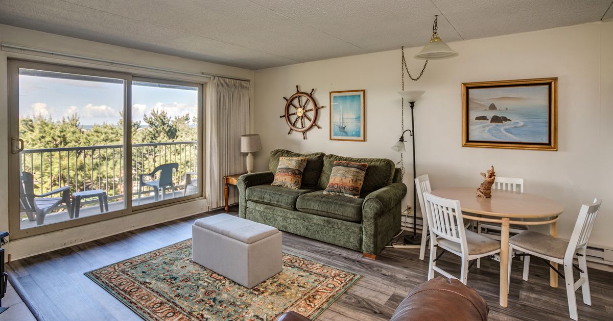 G604 1st Floor, 1 bedroom limited ocean view, No cleaning fees ...