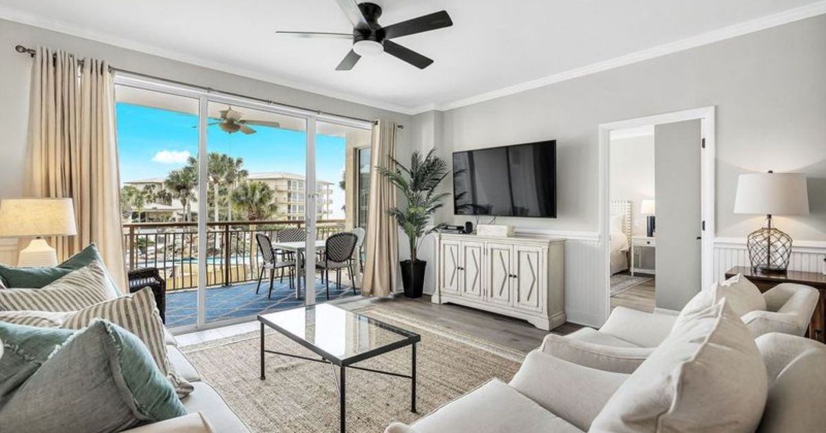 High Pointe 233 - Scenic Stays