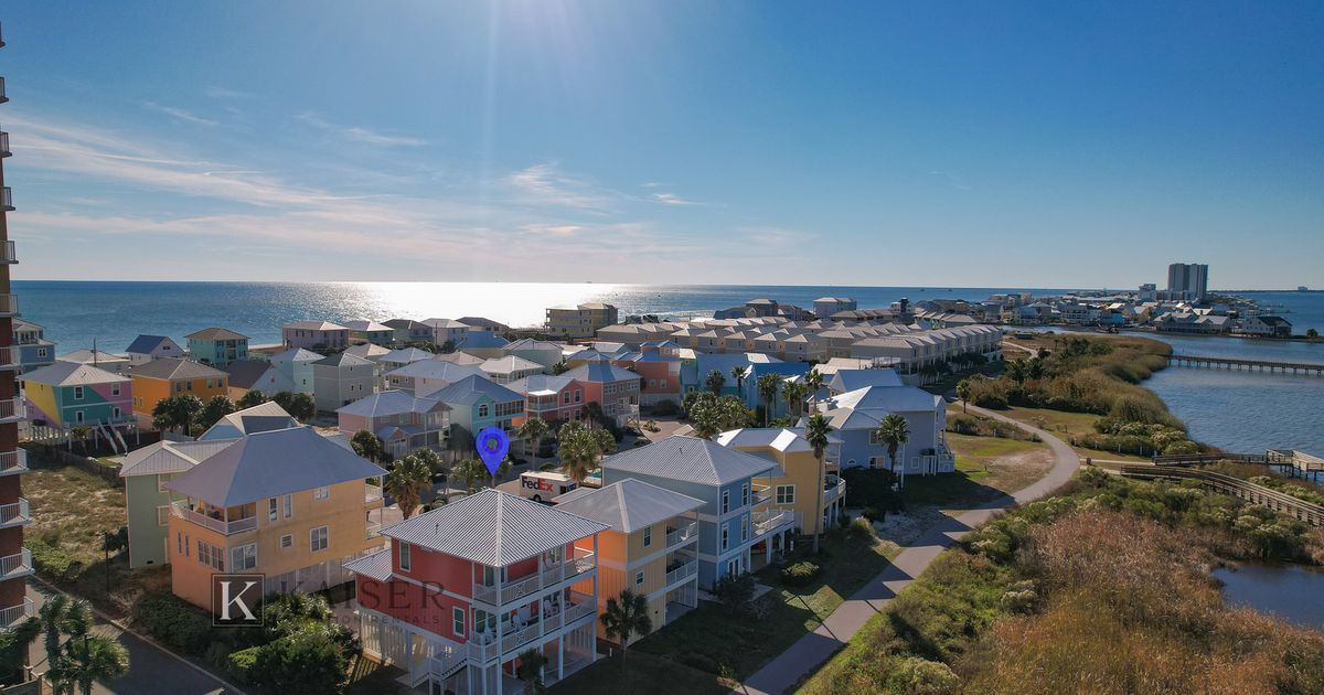 Coral Sunset Cottage - Kaiser Vacation Rentals