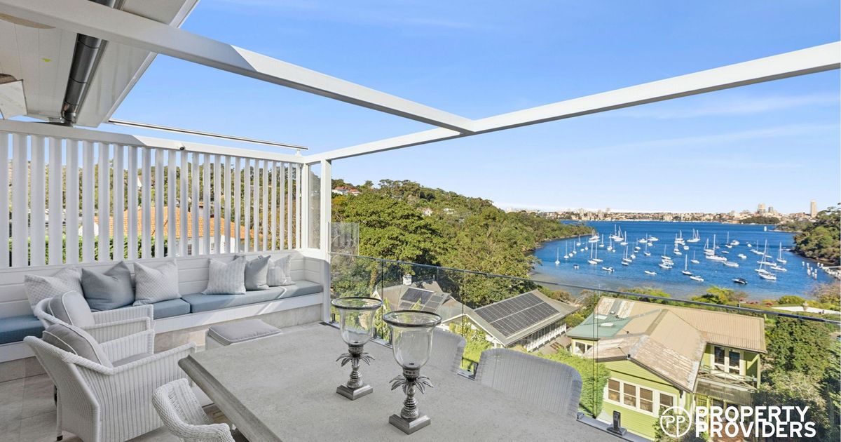 The Hamptons House | Ocean Views Luxury House in Mosman