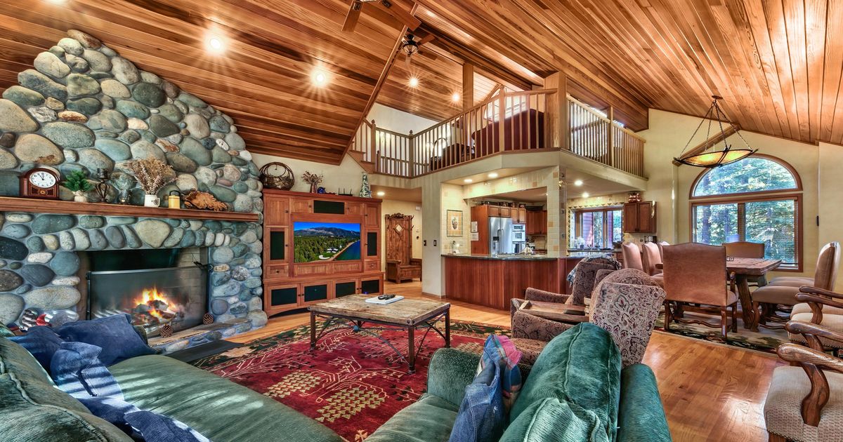 Tranquil Ski View Cabin Rental in Tahoe Donner's Resort Area