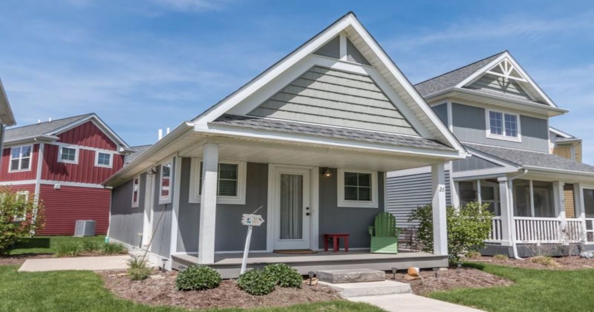 Huck Finn - Heritage Harbor