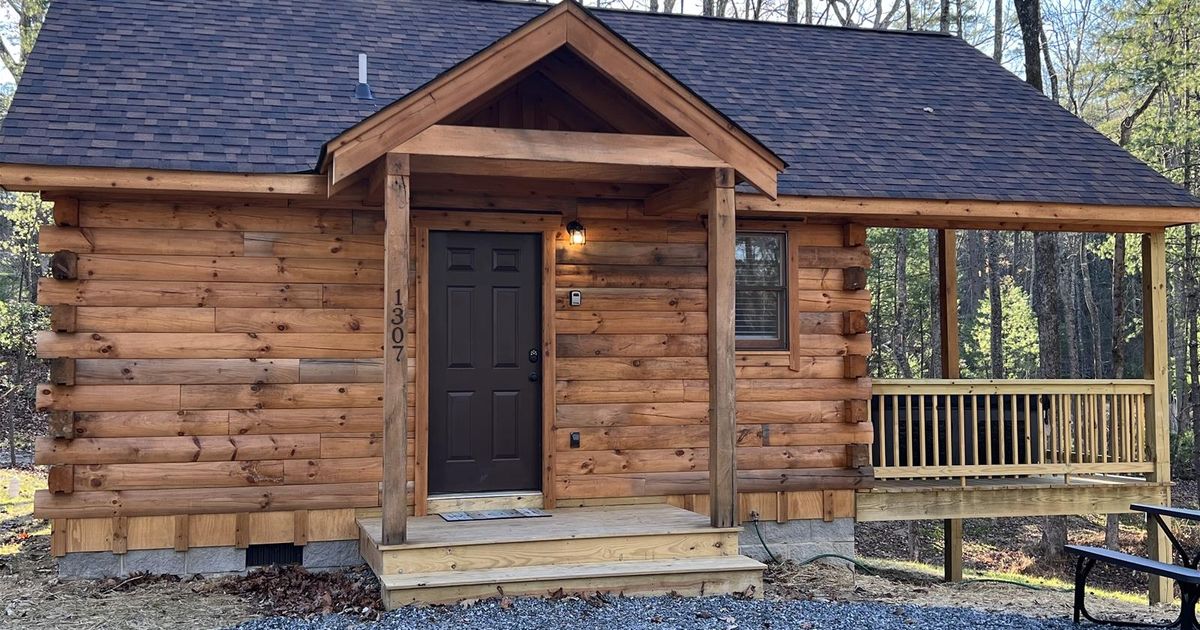 One Bedrooms - Lydia Mountain Lodge & Log Cabin