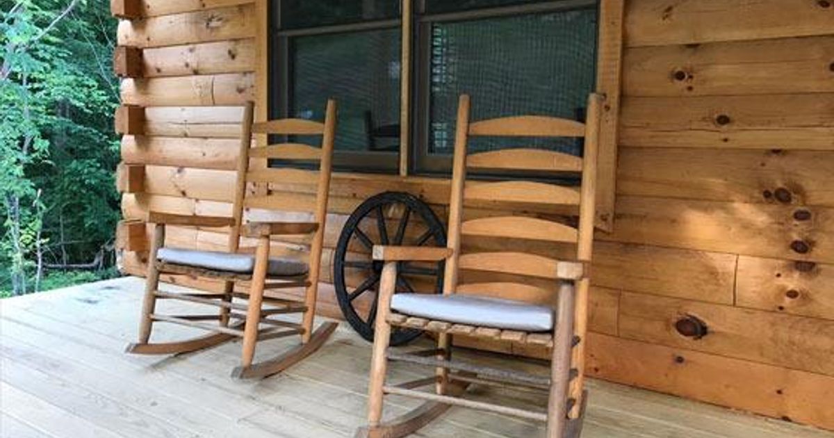 Four Bedrooms - Lydia Mountain Lodge & Log Cabin