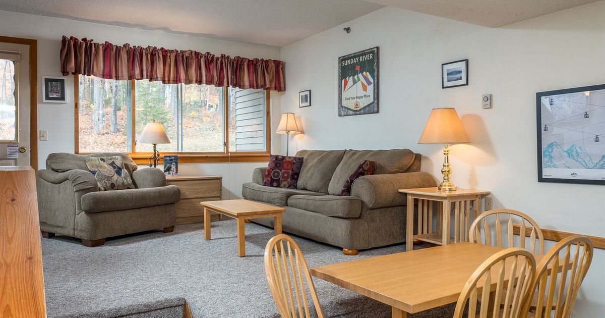 Sunday River Ski-In / Ski-Out Condo - Sunrise A-110 - Maine Ski Lodging Co