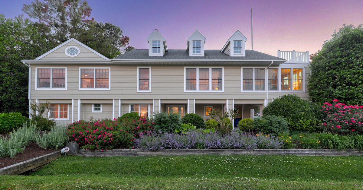 Five Bedroom House Close to Beach and Downtown Bethany! - Bethany Area ...