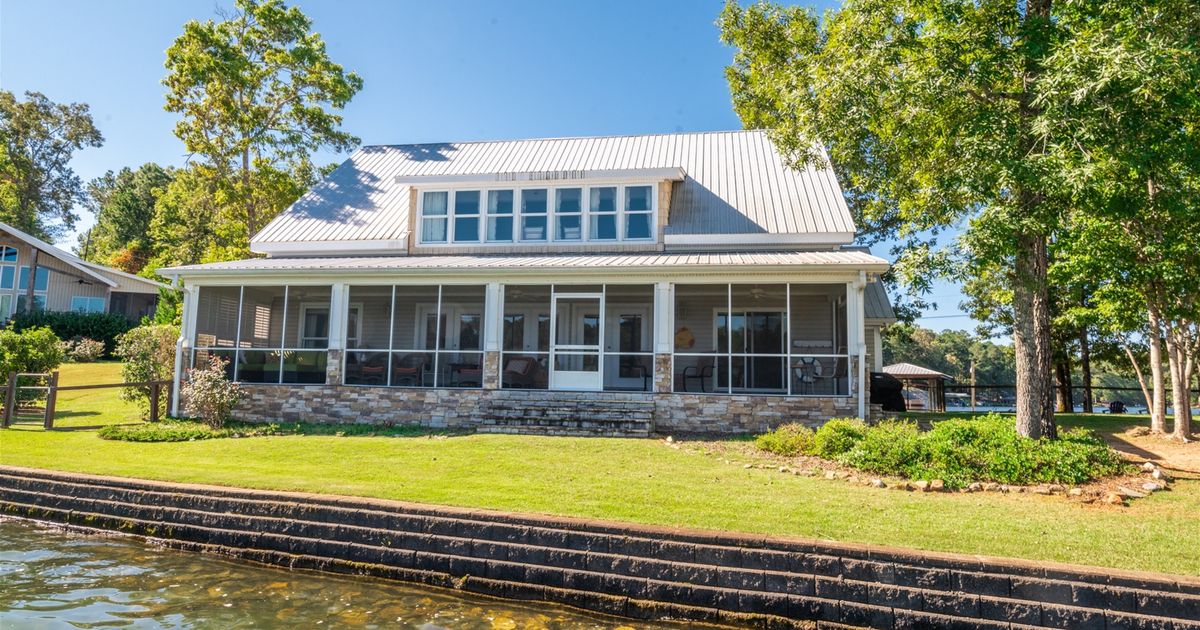 360 Destinations / Waterfront Oasis on Warrior / Lake Martin - 360 Destinations