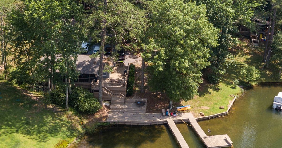 360 Destinations Lily Pad at Lake Martin - 360 Destinations