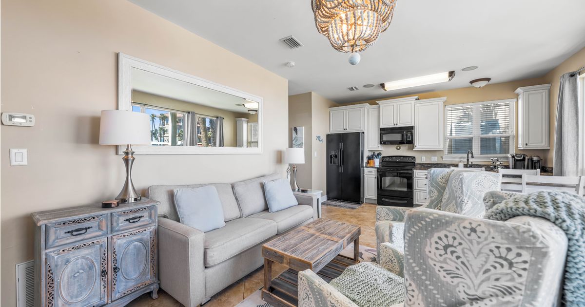 Destiny Beach Villas 4B - Gulf Views, Steps to beach, Free Beach ...