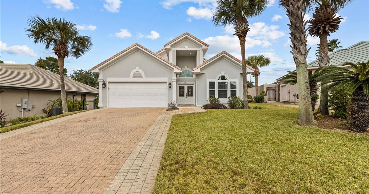 4BR in Destiny East with Pool, Hot Tub and Playground - Destin Luxury ...
