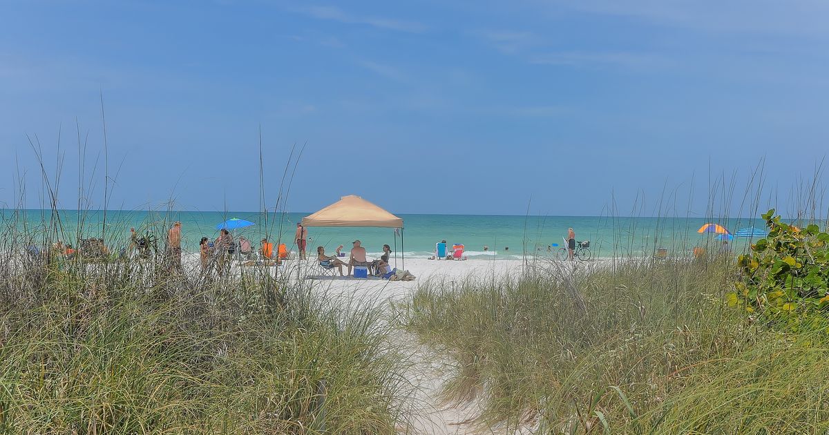 "SIESTA KEY BEACH" at The Anchorage - Audrey Rain Rental, Inc